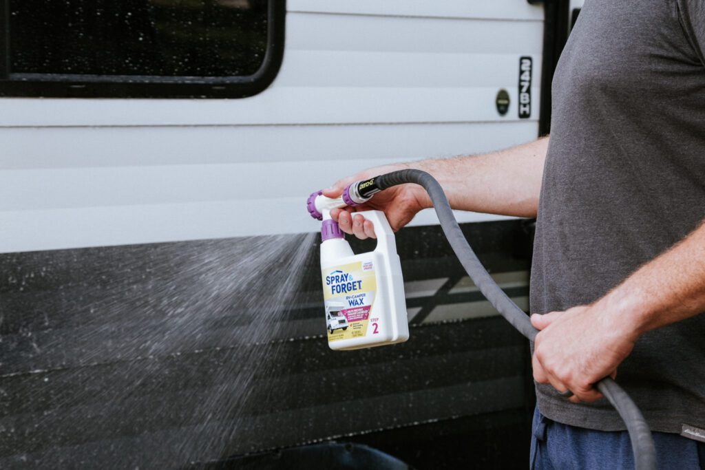 SF RV & Camper Wax 32oz Hose End – Spray & Forget